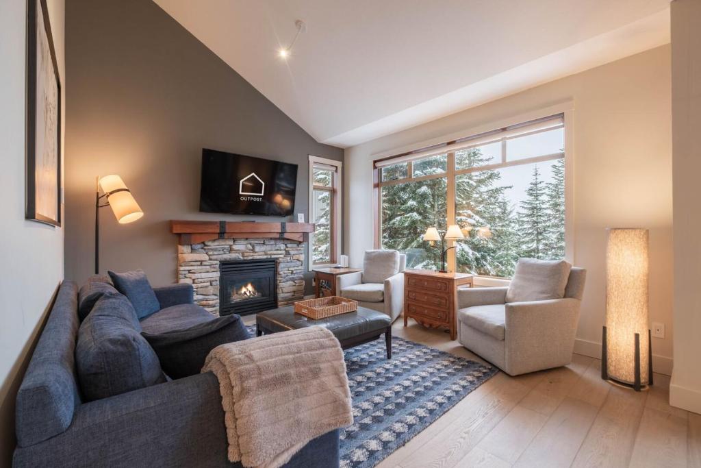 Taluswood Bluffs by Outpost Whistler, Whistler (updated prices 2025)