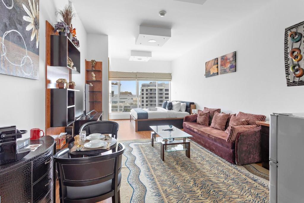 Art Deco Studio with Pool, Gym, Kid's Playground, Dubai (harga terbaru ...