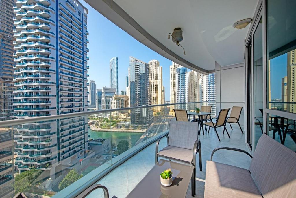 Cozy 3BR Apartment with City View in Dubai Marina!, Dubai (updated prices 2025)