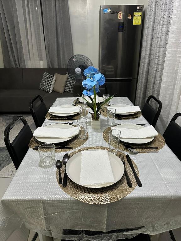 Brand new unit 3 bedrooms with pool camella north point BLD 3 unit 712 ...