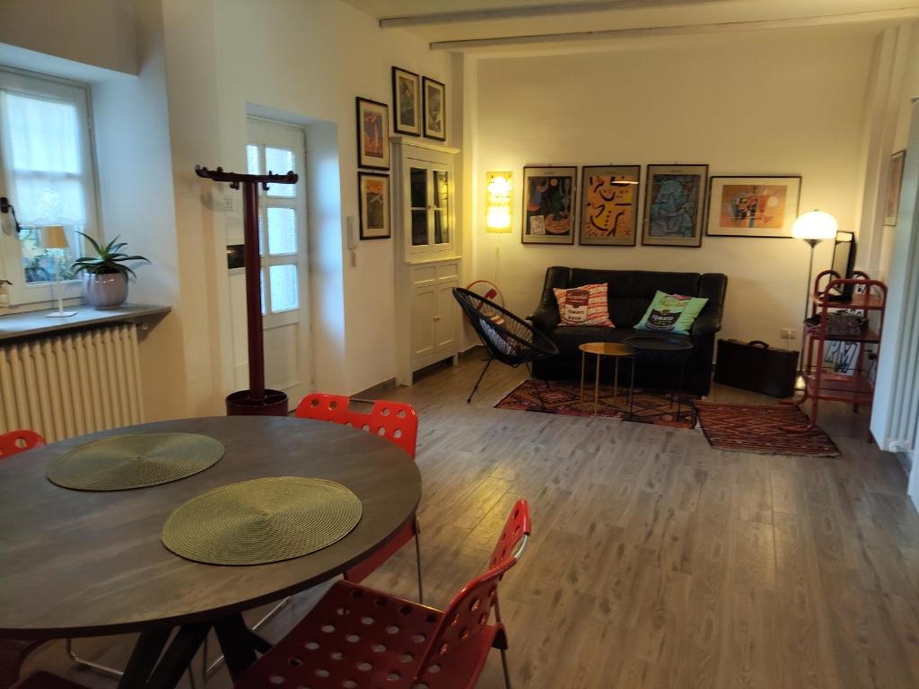 Le Melusine, Vercelli (updated prices 2025)