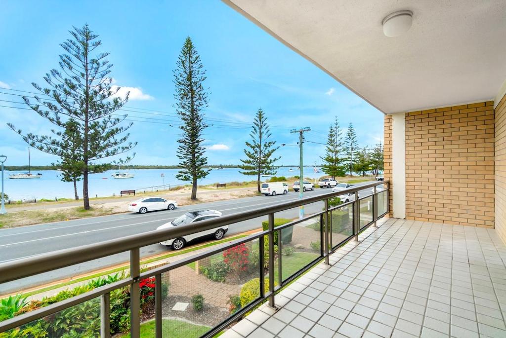 Beach & Wave Break Island Views, Gold Coast (updated prices 2025)