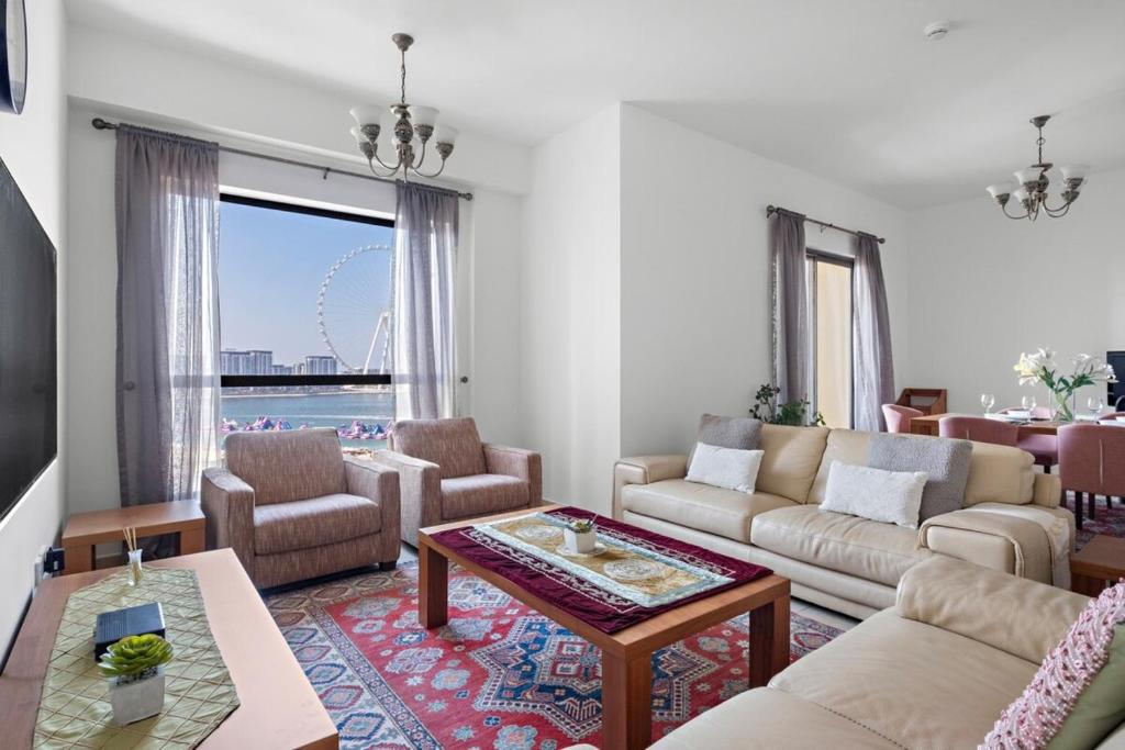 Beachfront 3BR with Maids Room Unit at Rimal 2 JBR Near Tram, Dubai ...