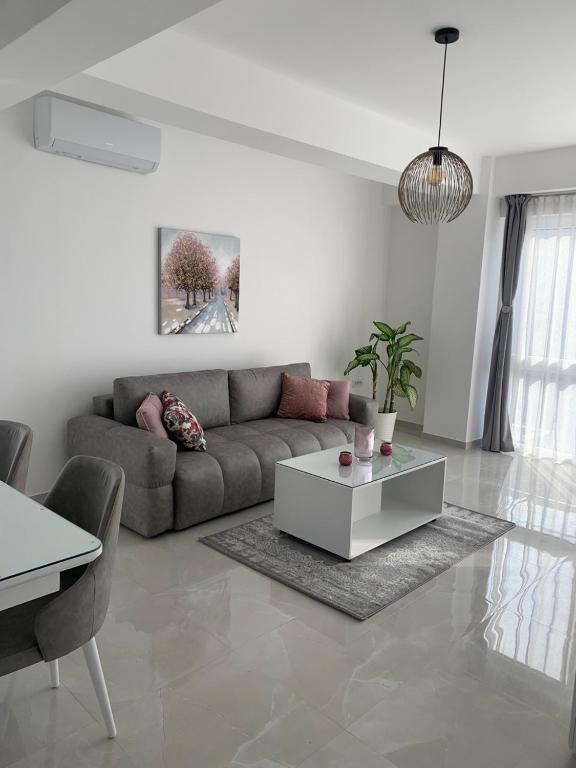 GOLD Apartment-Airport, Petrovec (updated prices 2025)