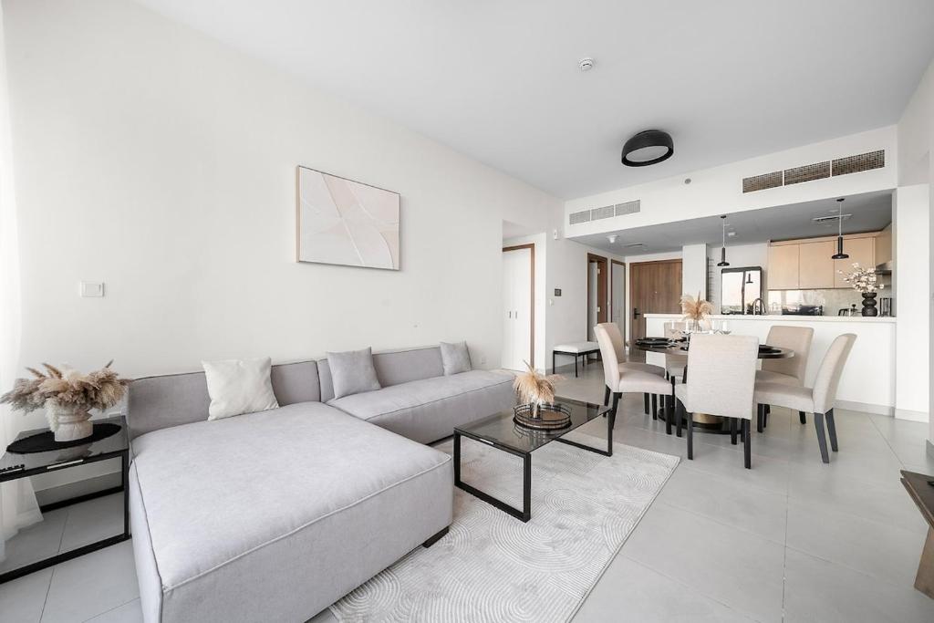 FIRST CLASS 2BR Panoramic Views of Dubai Frame, Dubai (updated prices 2025)