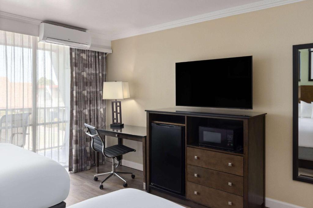 Travelodge by Wyndham Monterey Bay, Monterey (updated prices 2025)