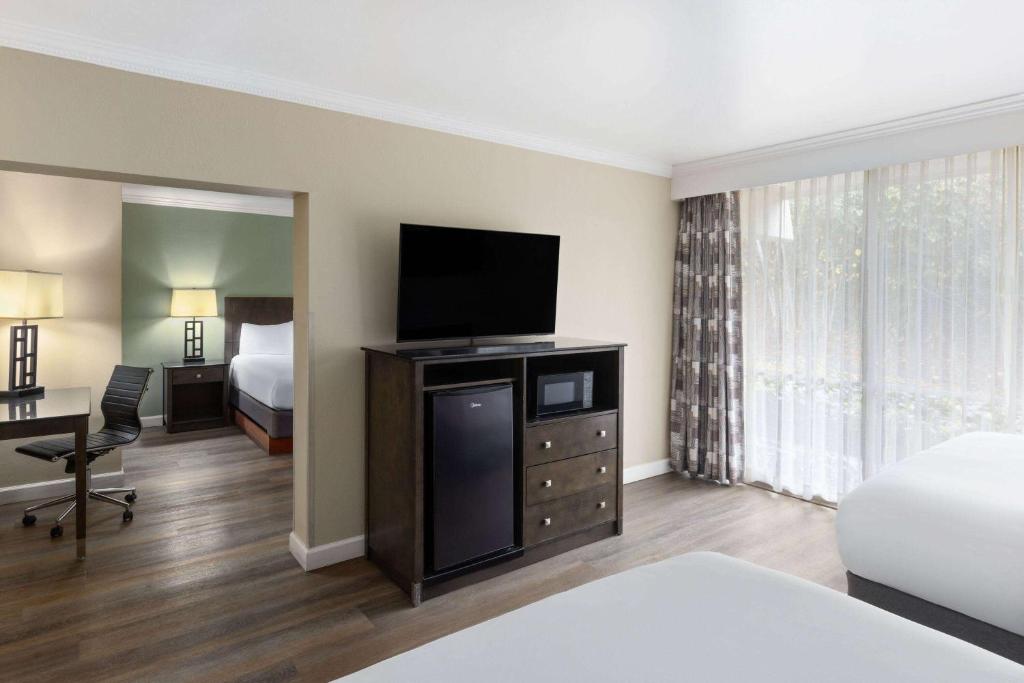 Travelodge by Wyndham Monterey Bay, Monterey (updated prices 2025)