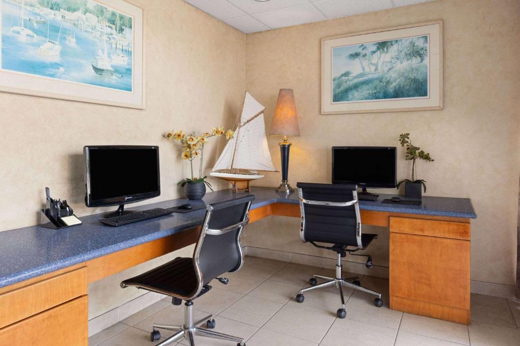 Travelodge by Wyndham Monterey Bay, Monterey (updated prices 2025)