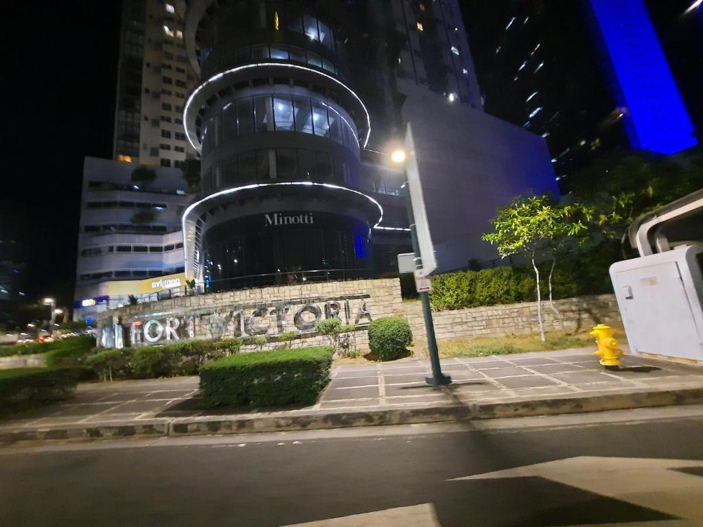 L1 Twin Bed in BGC, Manila (updated prices 2025)