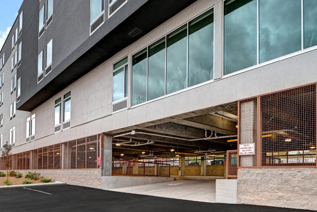 SpringHill Suites by Marriott Albuquerque University Area, Albuquerque ...