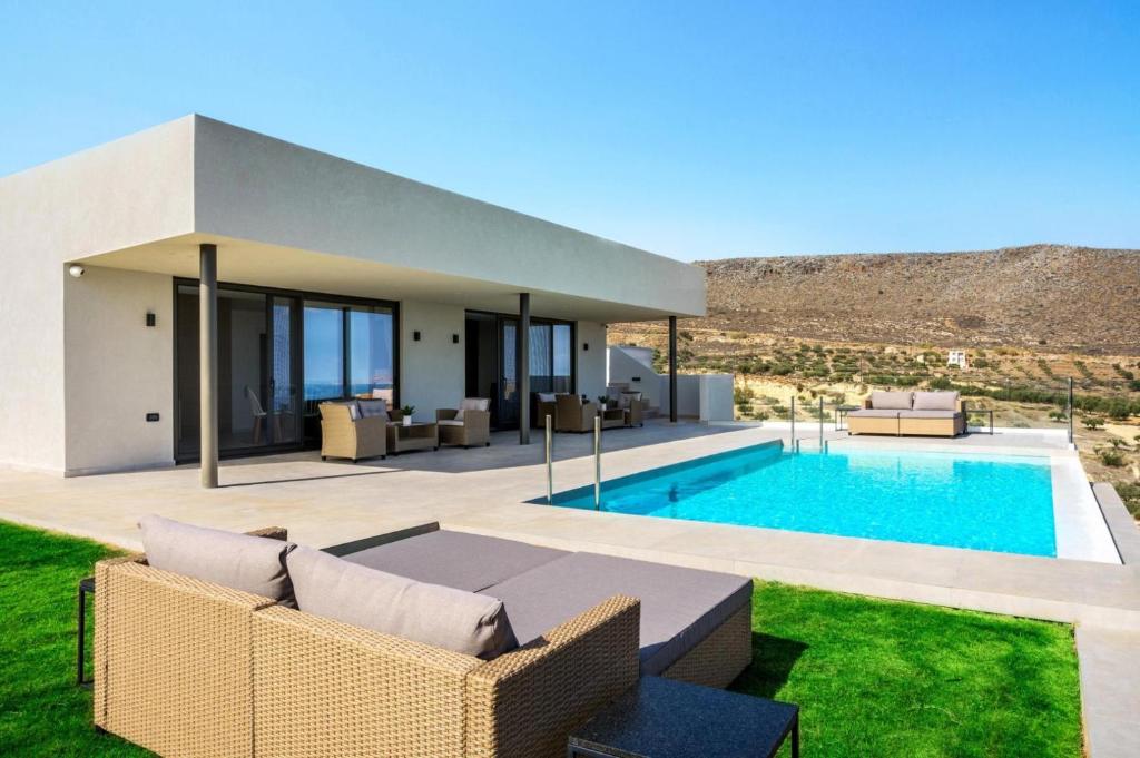 Villa Kamelia with pool, Gournes (updated prices 2026)