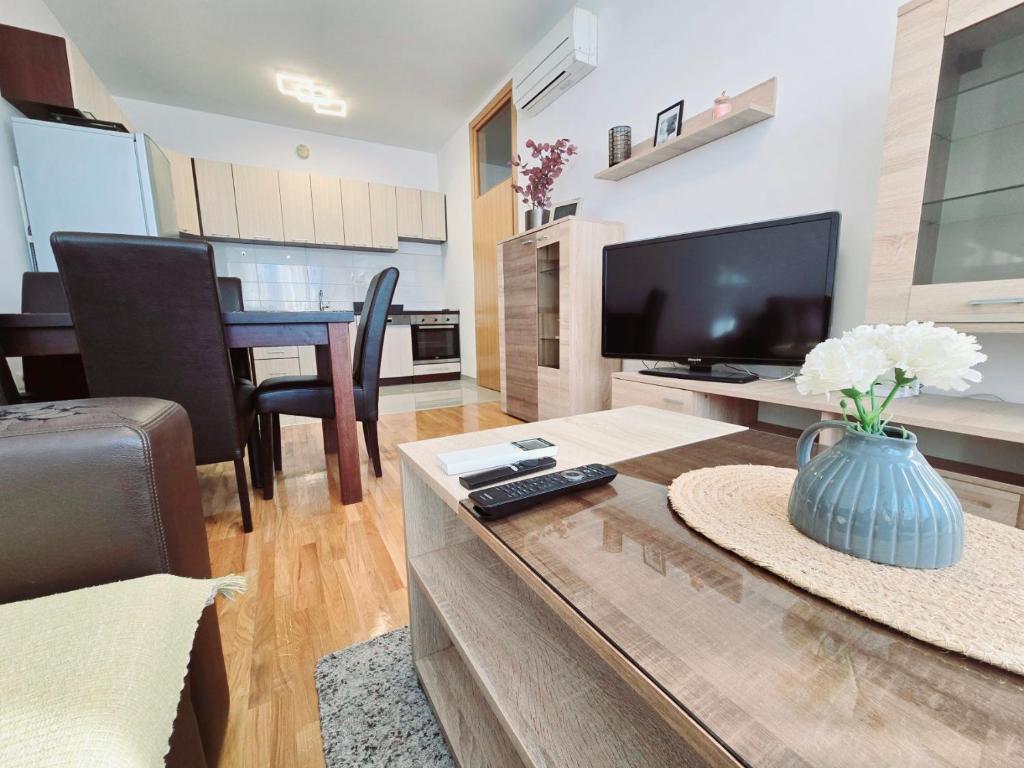 Mepas Galaxy, Mostar (updated prices 2025)