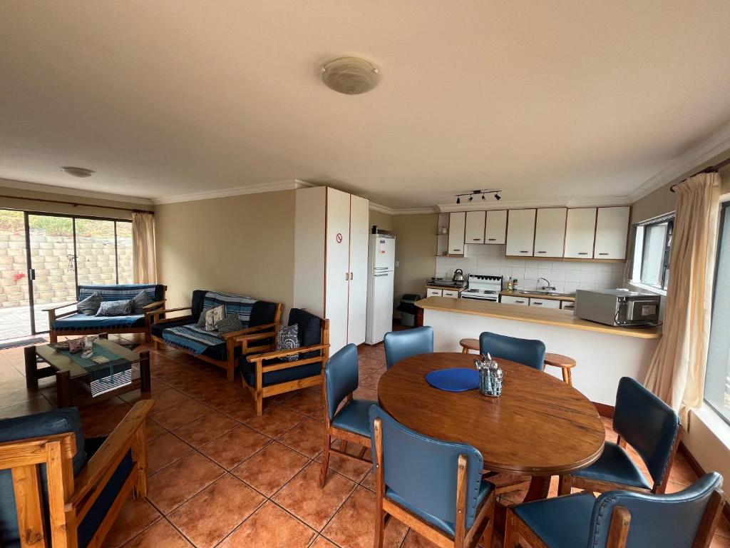 Dwarswegstrand Self-Catering, Groot Brak Rivier (updated prices 2025)