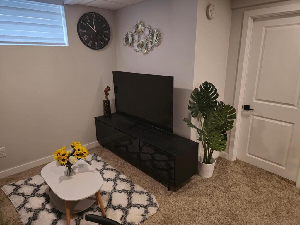 Guest Basement suite in Winnipeg, Winnipeg (updated prices 2025)