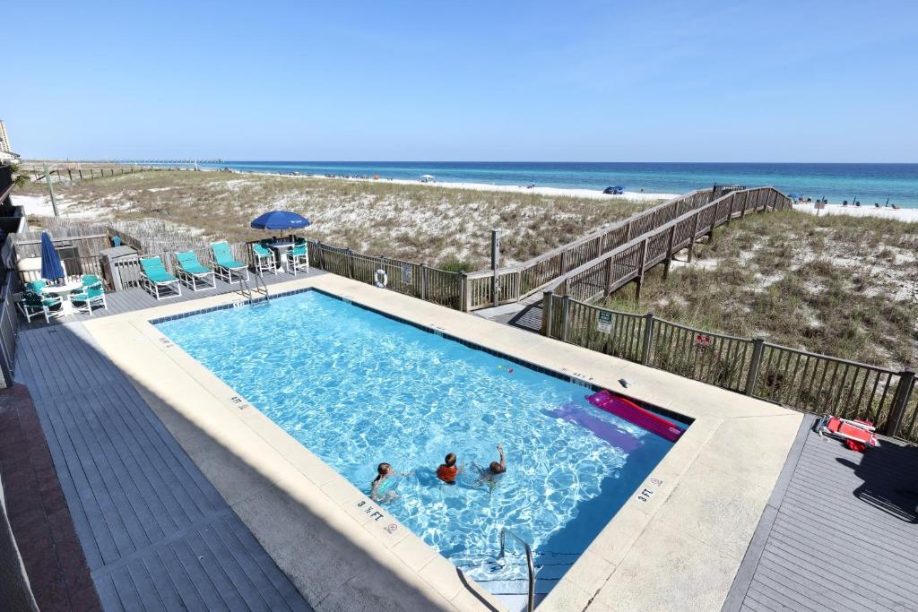 Emerald Surf 109, Navarre (updated prices 2025)