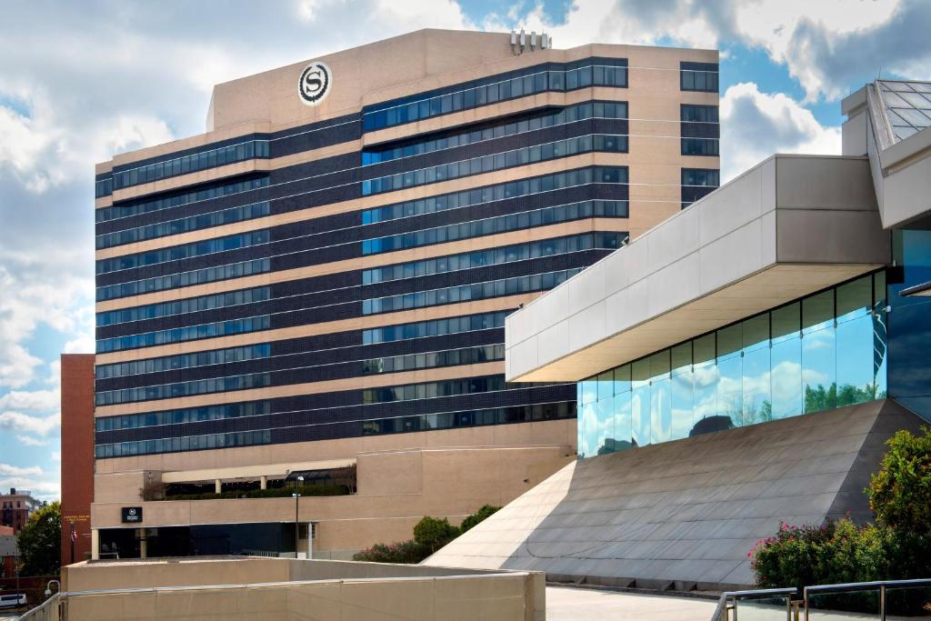 Sheraton Inner Harbor Hotel, Baltimore (updated prices 2025)