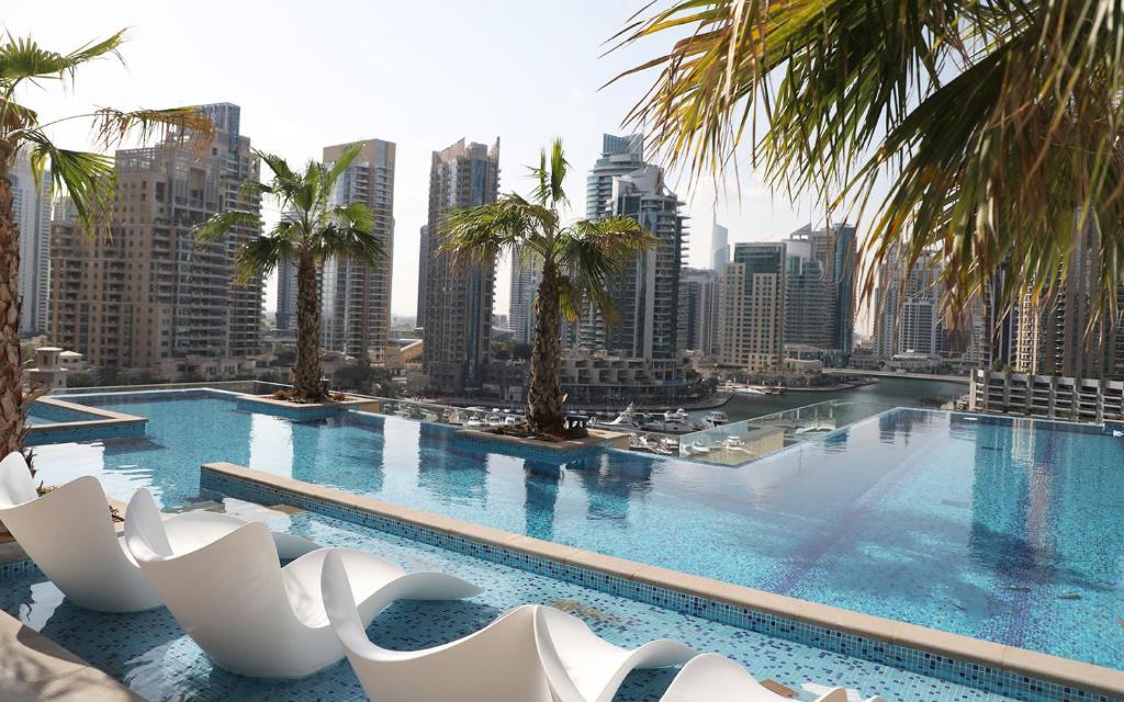 LUXE 2BR Marina Gate - Spectacular Pools with Marina Views - Marina ...