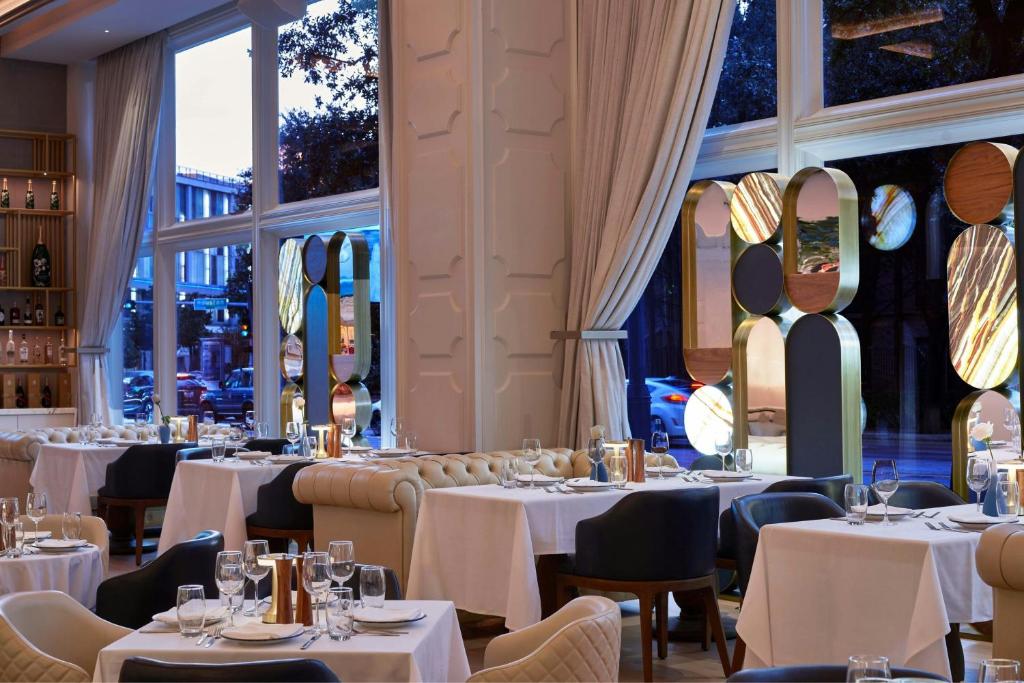 W Dallas, Dallas (updated prices 2025)