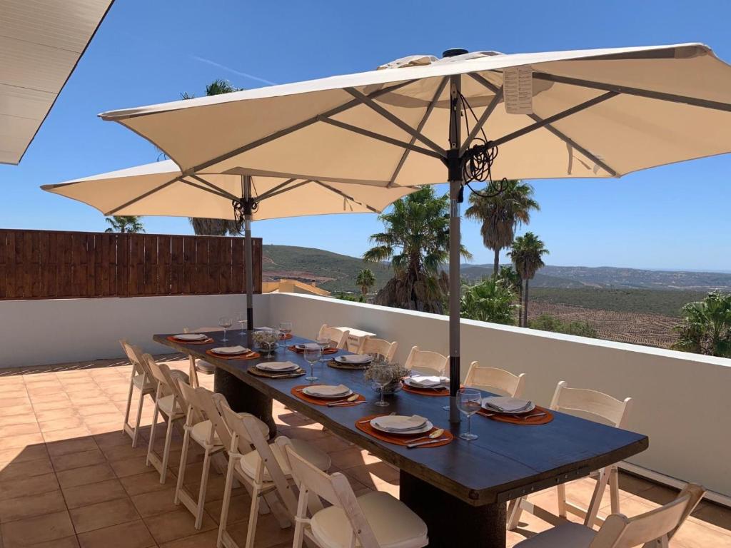 Dave Place - 3 Bedroom House, Alte (updated prices 2025)