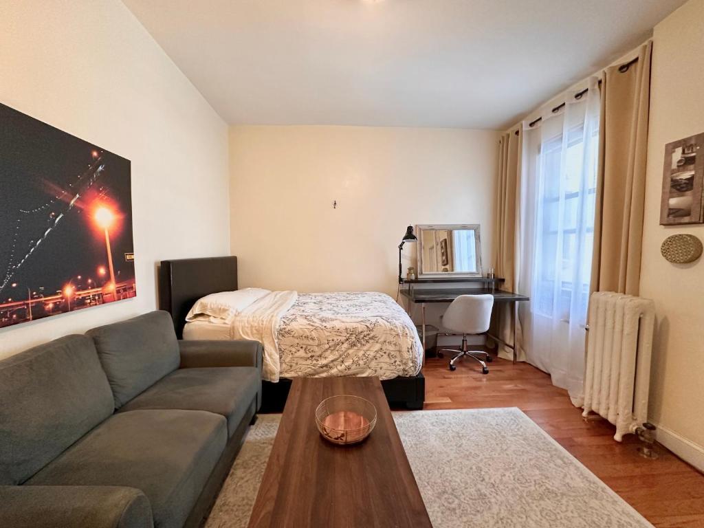 Elegant Room Urban Escape, New York (tarifs actualisés, 2025)