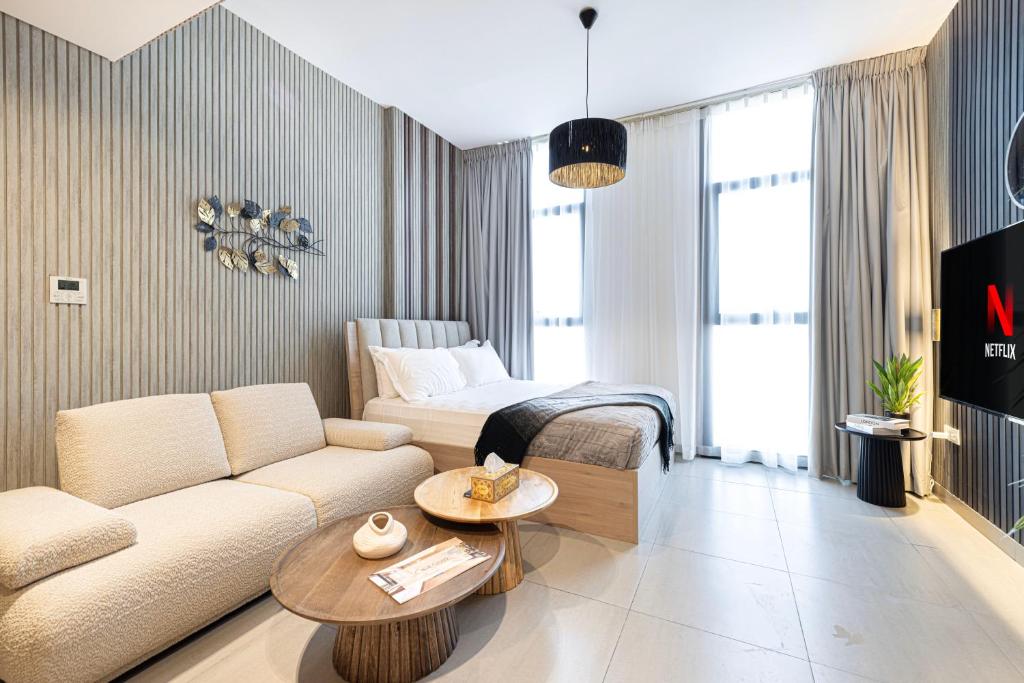 Luxury Studio Apartment in Al Mamsha - Pebble studio, Sharjah (updated ...