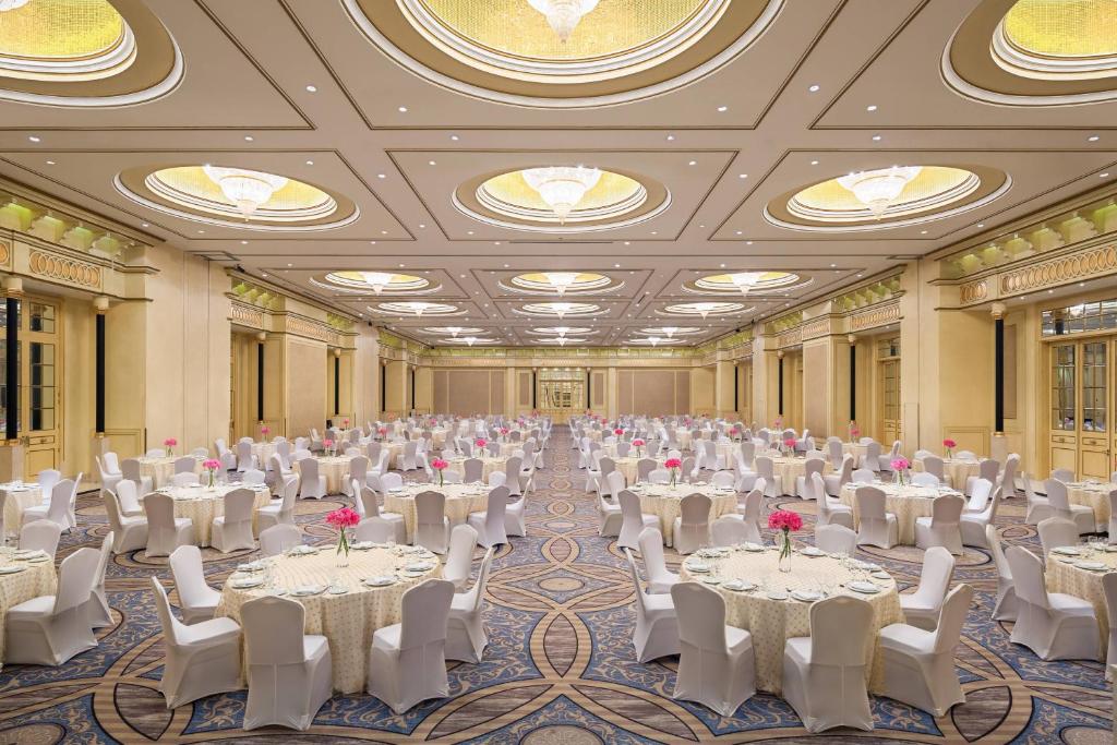Sheraton Dammam Hotel & Convention Centre, Dammam (updated prices 2025)