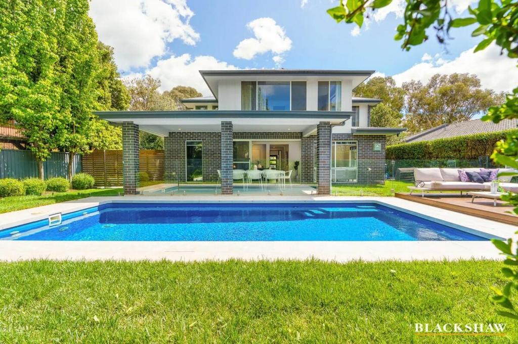 Inner City Oasis in OConnor - With Heated Pool, Canberra (aktualisierte ...