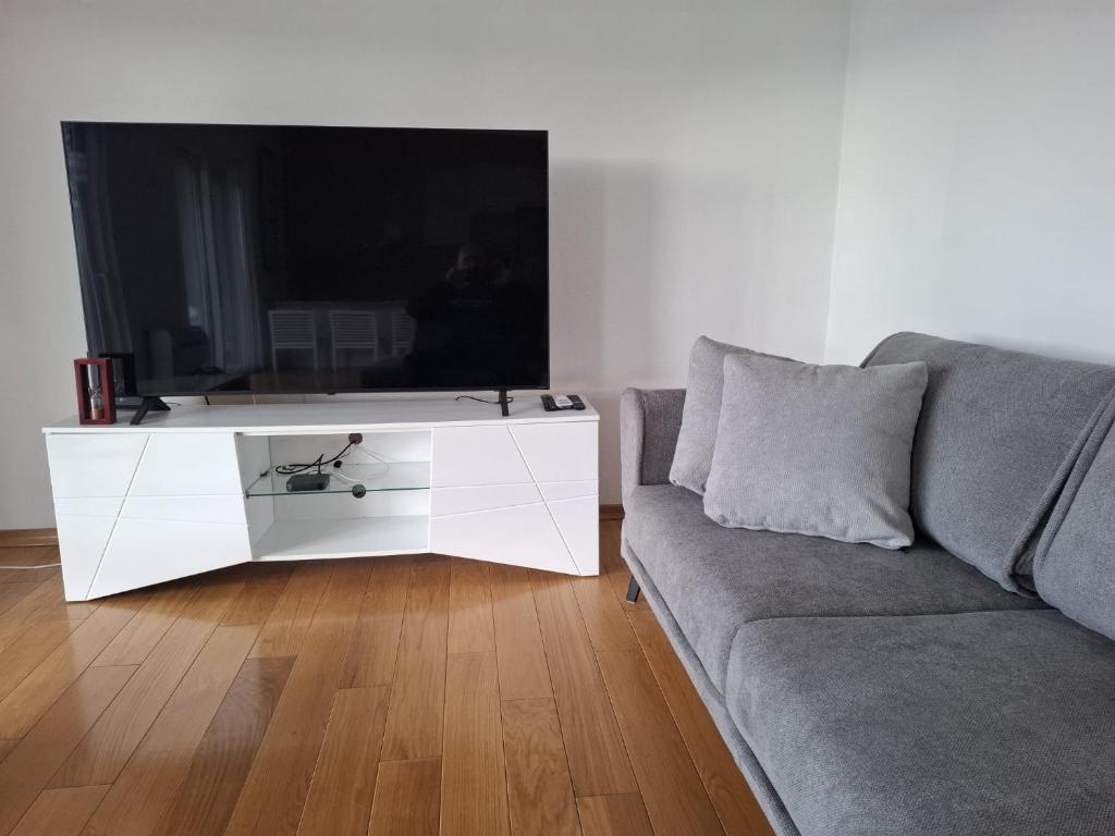 Apartmani Ema, Tivat (updated prices 2026)