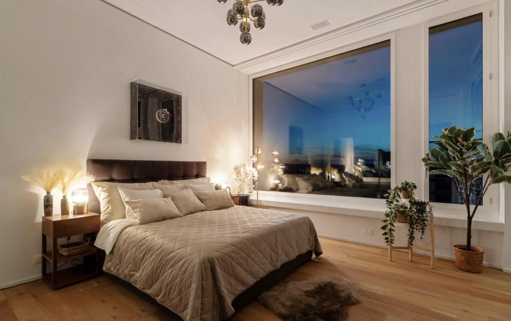 Large Luxury Business Penthouse near Main Station Zürich, Zurich (updated prices 2025)