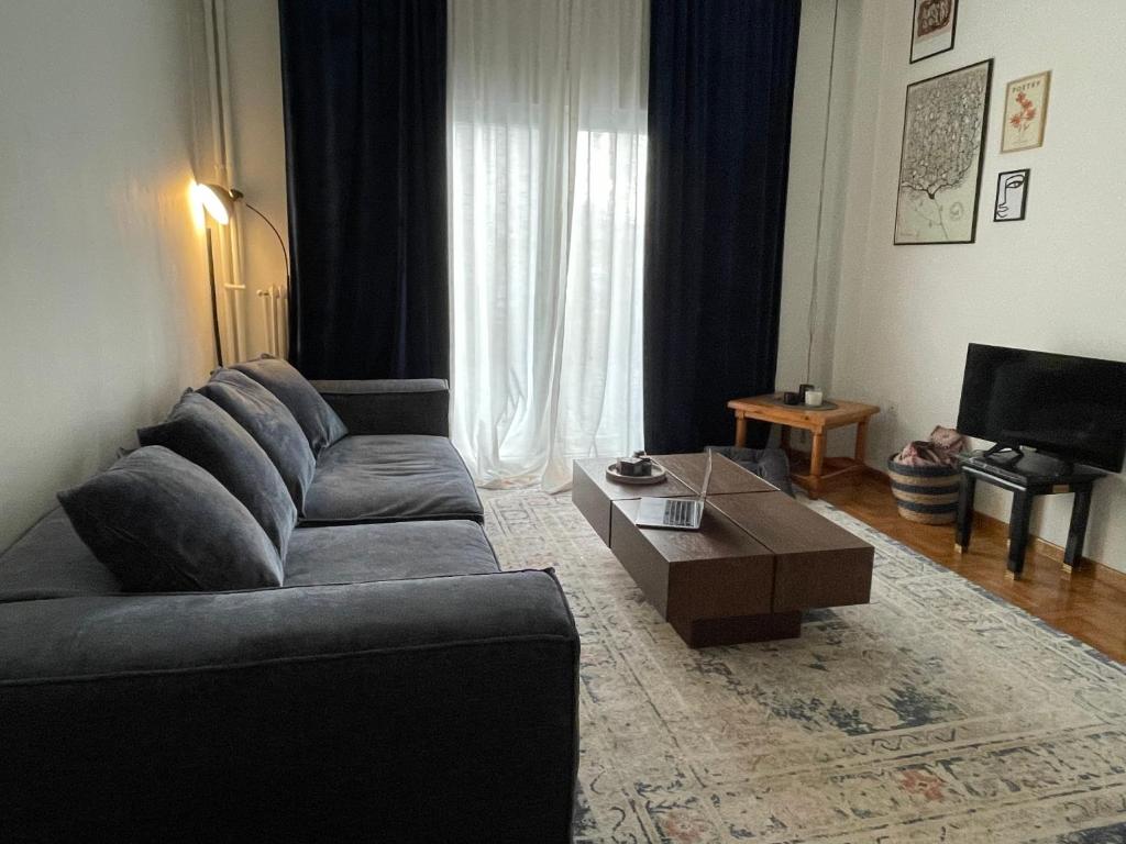 'Blue Beaver' Apartment - City Centre, Volos (updated prices 2025)