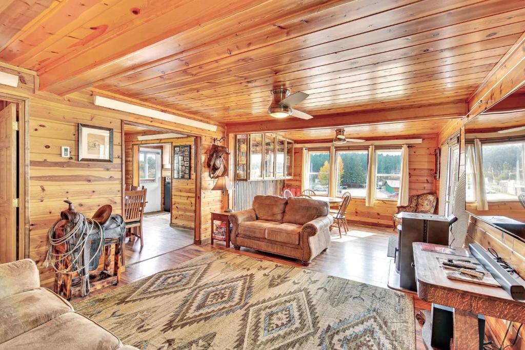 Rock Face Lodge Custer SD, Custer (updated prices 2025)