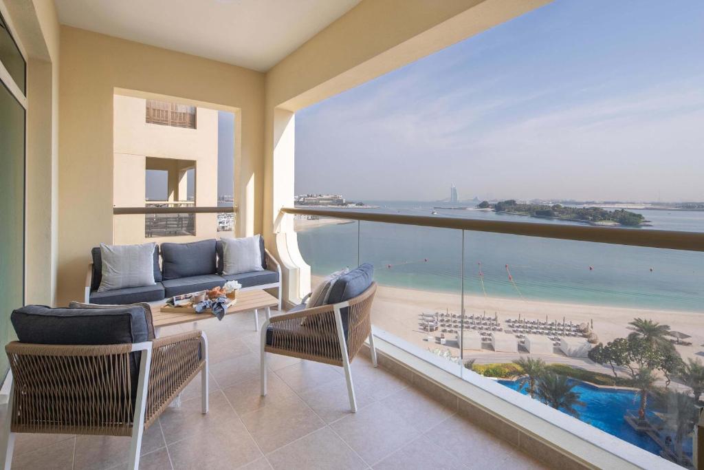 Frank Porter - Khudrawi, Dubai (updated prices 2025)