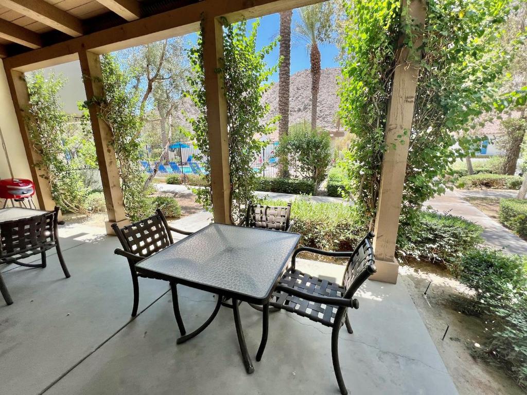 Desert Oasis Villa #A Steps from Pool, La Quinta (precios actualizados ...
