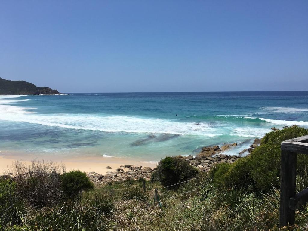 Beachside Haven Free Linen Wi-Fi Netflix air con, Boomerang Beach ...