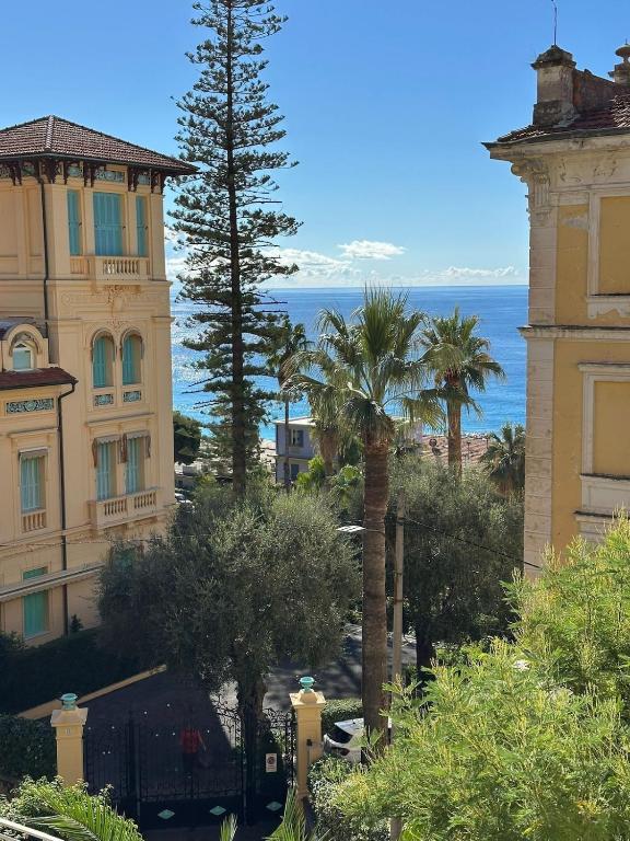 Scorcio sul mare di Ospedaletti, Ospedaletti (updated prices 2026)