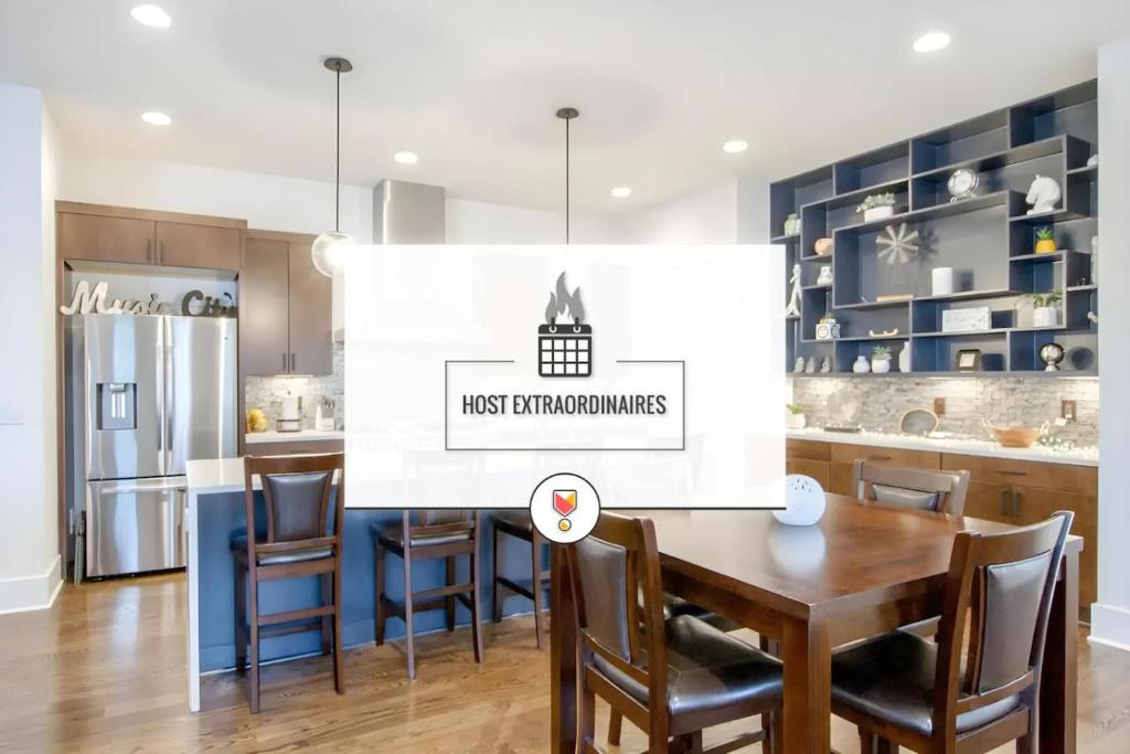 Modern Farmhouse Game Table Minutes To Broadway, Nashville (updated ...