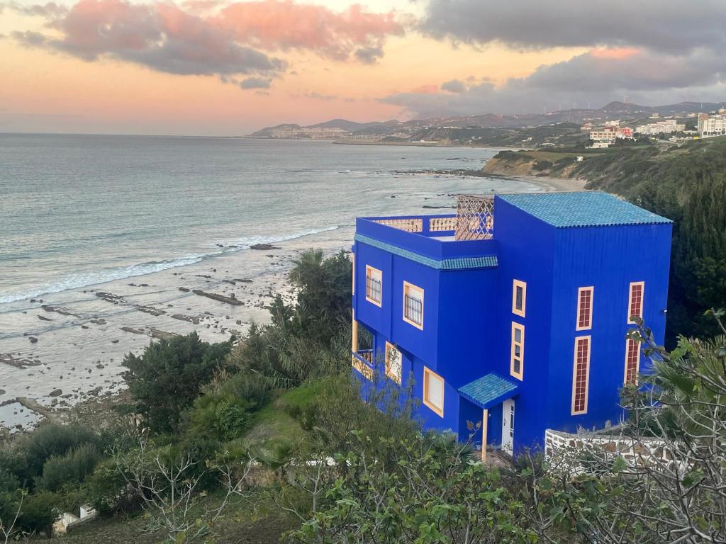 Villa Plage Ksar Sghir, Melîyech (updated prices 2025)