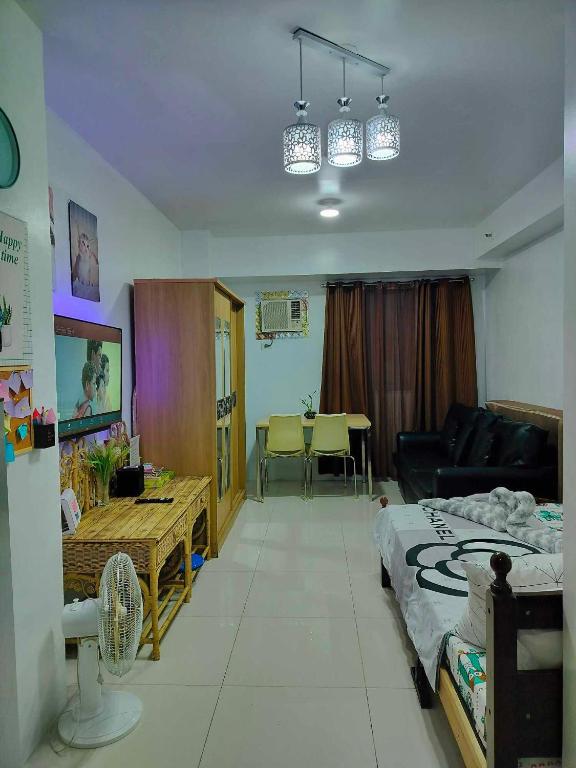 17th Floor Tower B Studio Haven with Netflix, AC and Free Wifi, Manila ...