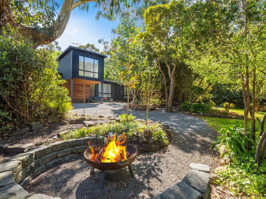 Camellia Grove Retreat, Mount Macedon (updated prices 2026)