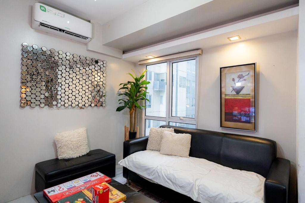 A2J Executive 2BR BGC Loft Near HighStreet & Malls, Manila (updated ...