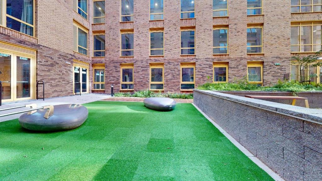 For Students Only Comfortable Ensuites and Studios at Signal Place by ...