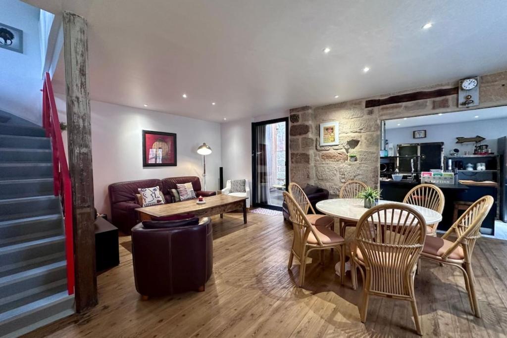 Atypique Loft avec Clim et Patio en Hyper Centre, Brive-la-Gaillarde ...