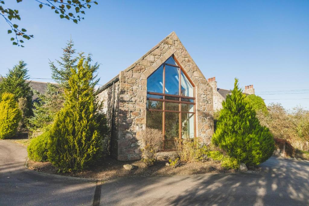 Stunning Country House - Cinema, Games Room & Hot Tub, Inverurie ...