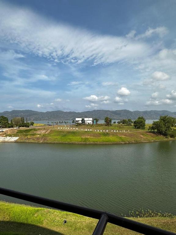 Terinai Tasoh Lake View Resort and Cafe, Kampung Tunjang (updated ...