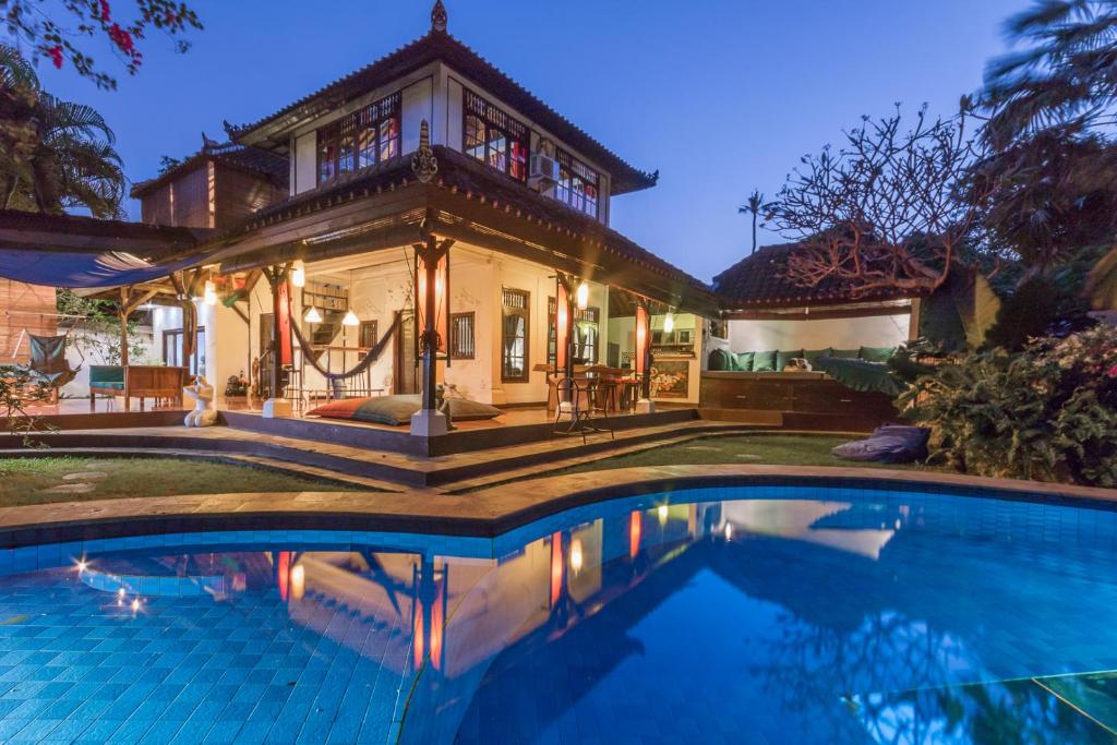 Villa Blue - 4BR authentic and atypical villa in Seminyak, Seminyak ...