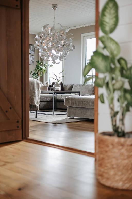 Large and lovely villa in Harstad Sentrum with sauna, hot tub and car ...