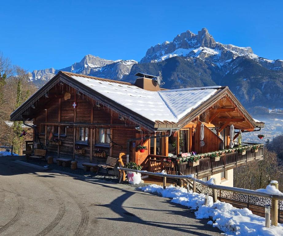 SUPERBE DEMI CHALET LUXUEUX 120M² 8 Personnes à SALLANCHES., Sallanches ...