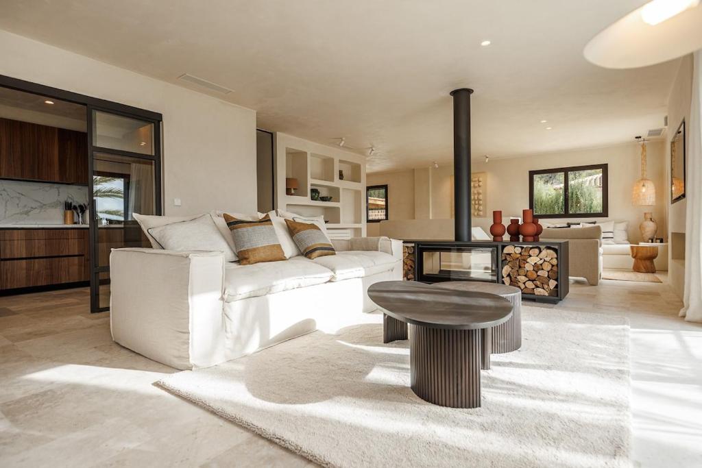 Casa Montgó, Jávea (updated prices 2025)