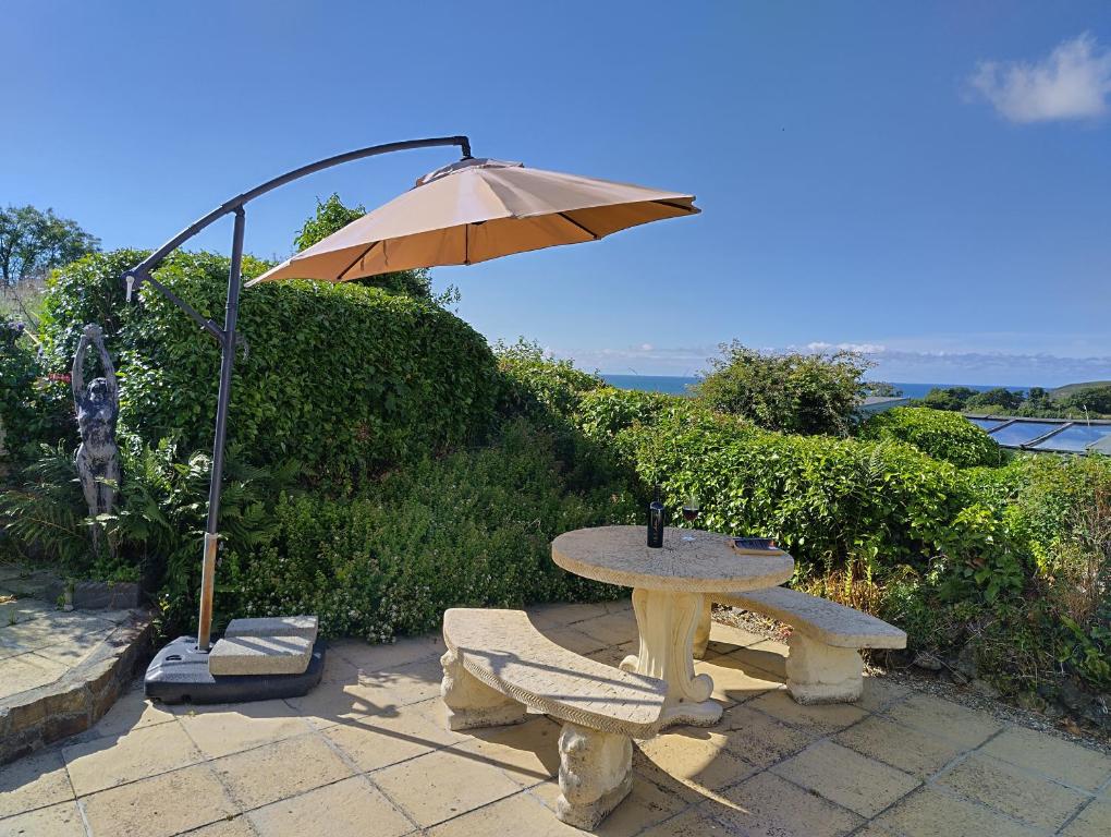 Seaview at Merton Hall Newport, Pembrokeshire, Dinas (updated prices 2025)