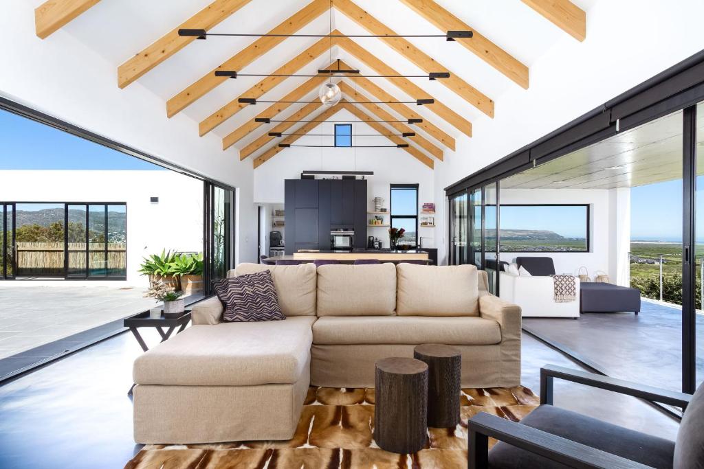 Sunny Bank - Luxury 8 Pax Villa, Cape Town (updated prices 2026)